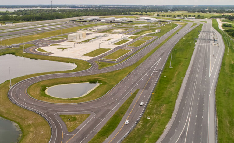 SunTrax - Loop Track